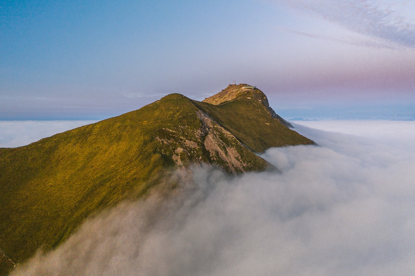 Berg-Niesen-Wanderung in der Schweiz: „Die Schweizer Pyramide“