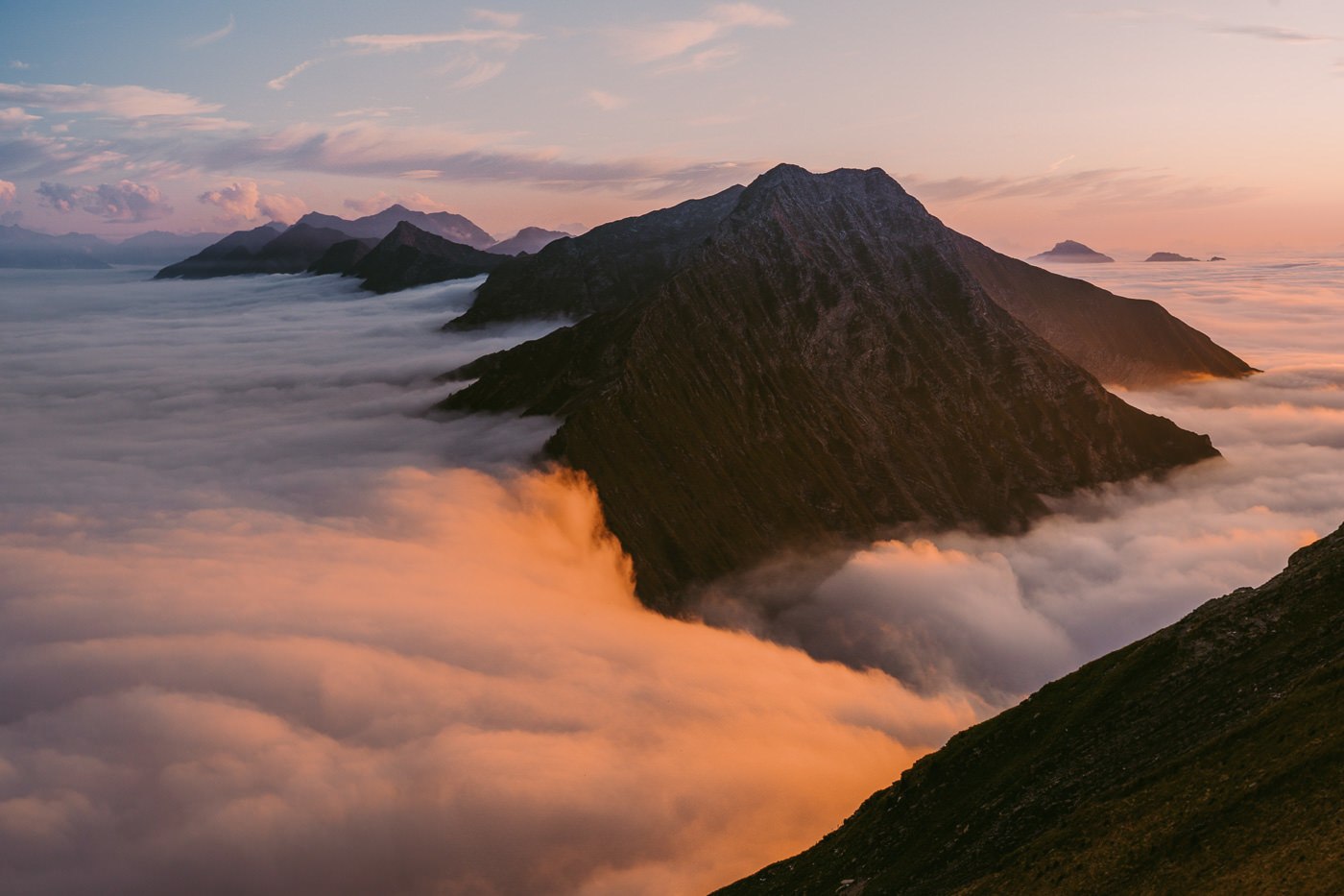 Berg-Niesen-Wanderung in der Schweiz: „Die Schweizer Pyramide“