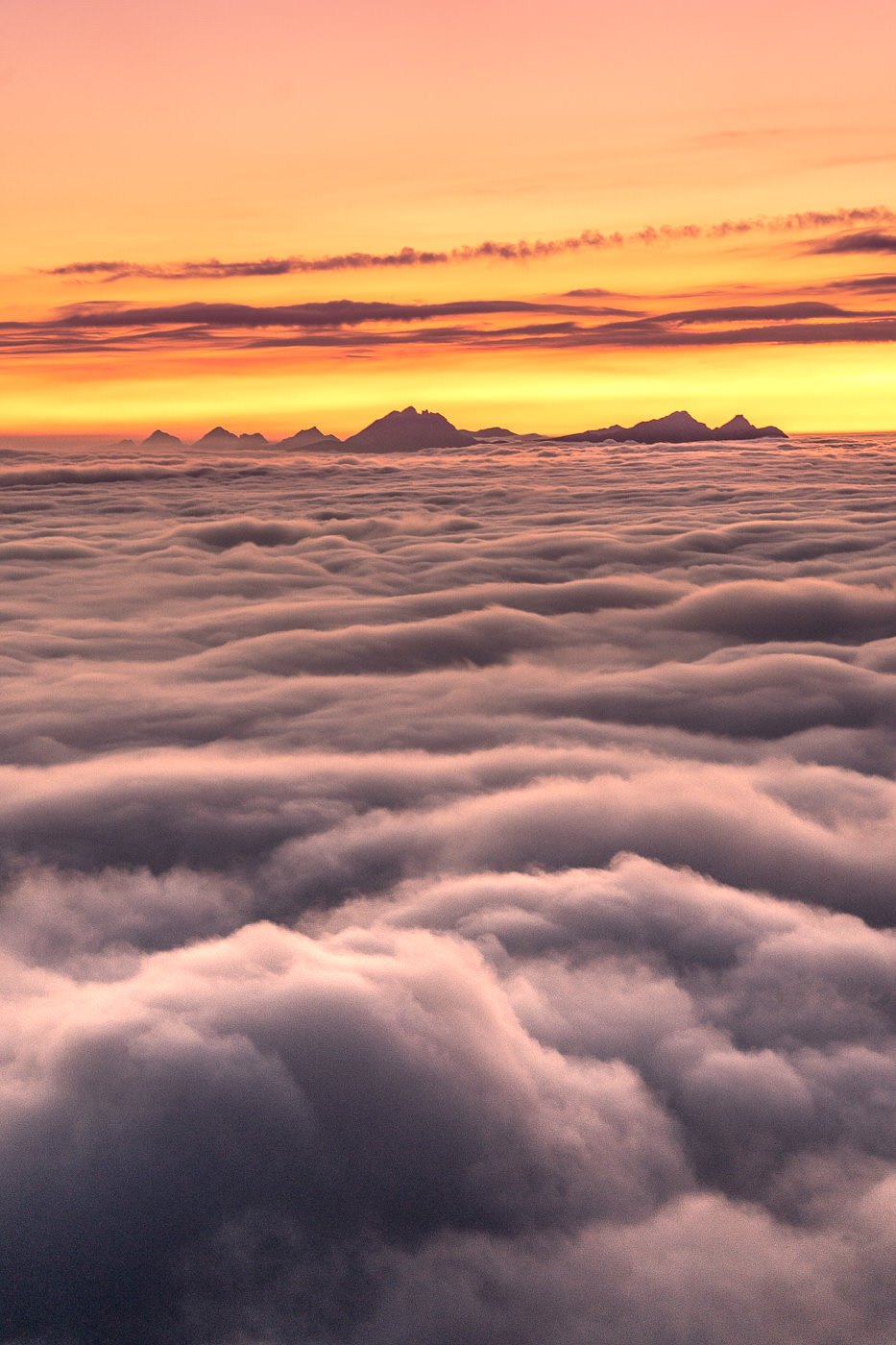 Berg-Niesen-Wanderung in der Schweiz: „Die Schweizer Pyramide“
