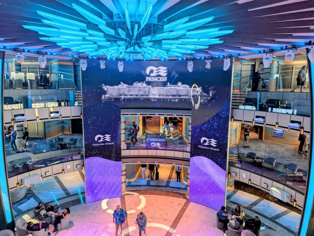 Star Princess setzt Segel: Entdecken Sie das neueste Kreuzfahrtschiff ...